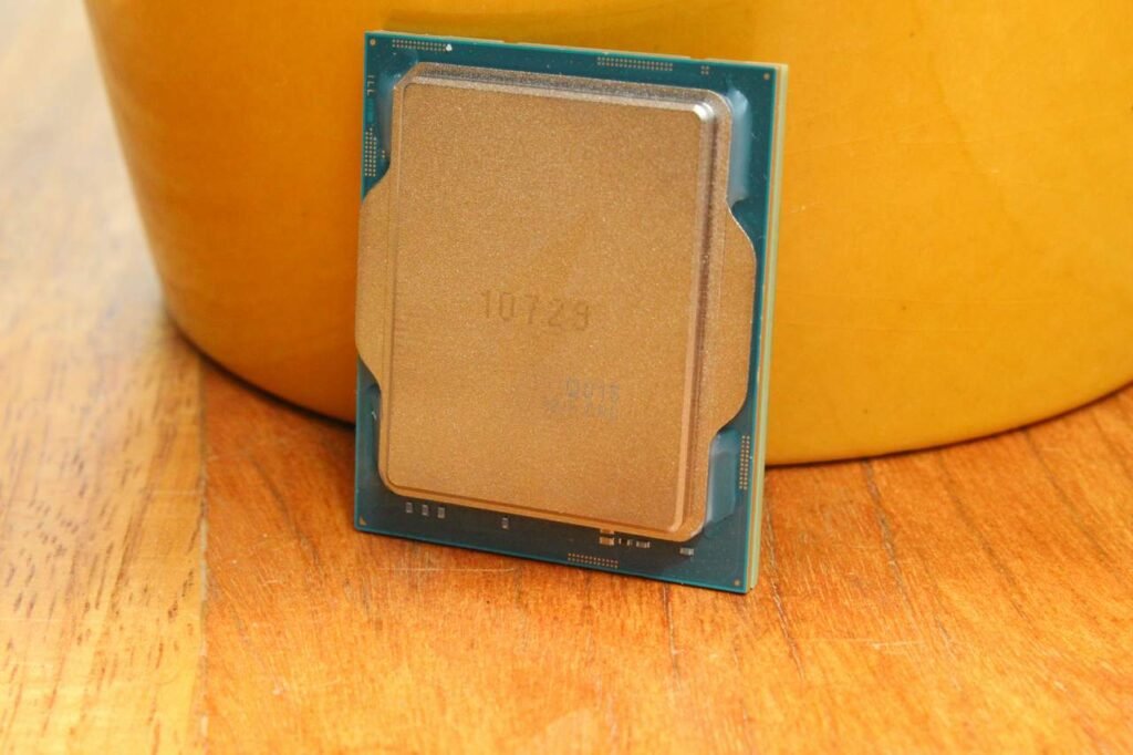Primeiras Impressões do Novo CPU Interposer Chinês: i9 12900HX LGA1700 ...